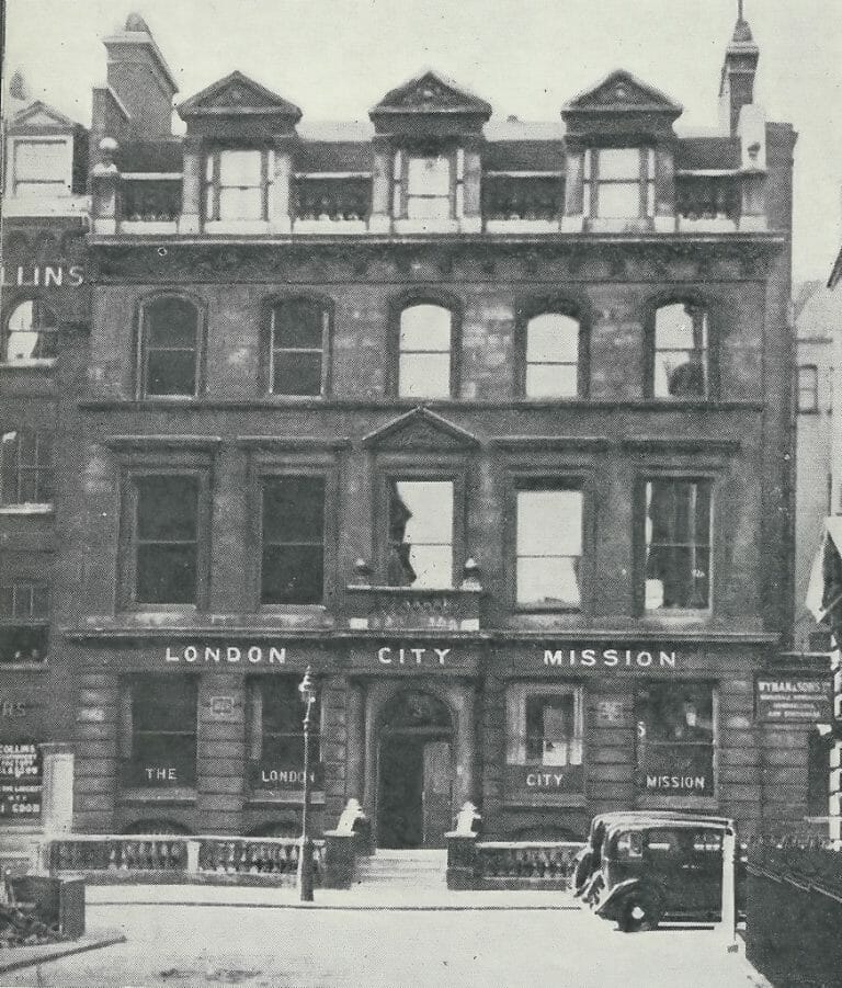 London City Mission Bridewell Place. View Old WW2 Photos.